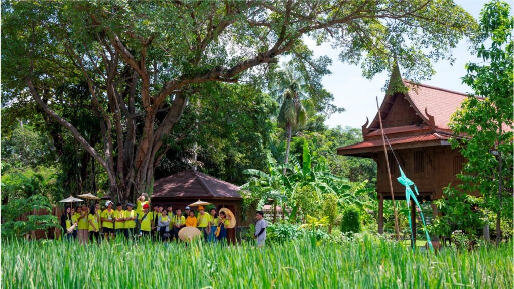 Suan Sampran & Patom Organic Village • Andaré